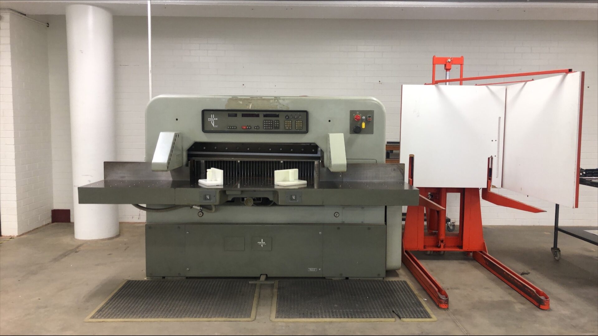 Home - Graphic Machines